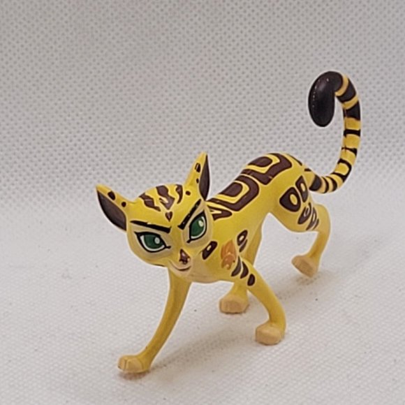 Toys | Disney Lion King Lion Guard The Pride Lands Fuli Cheetah Figure ...